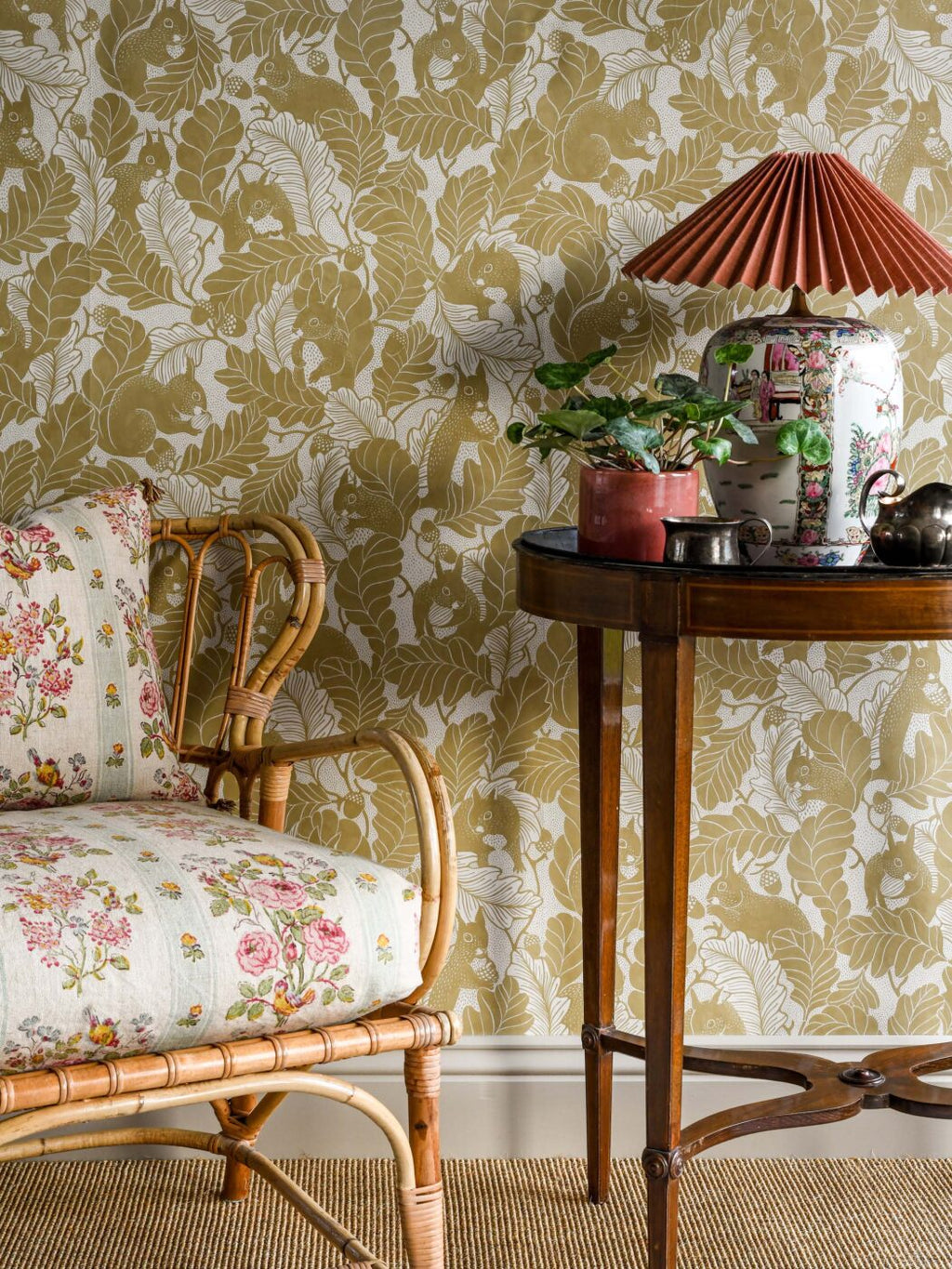 Oak Tree Tails – Walnut Wallpaper