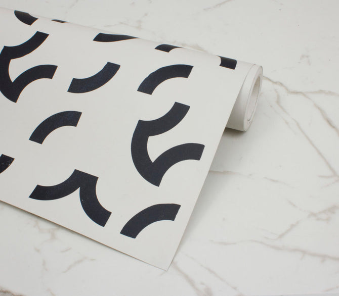 Contour Wallpaper – Walnut Wallpaper