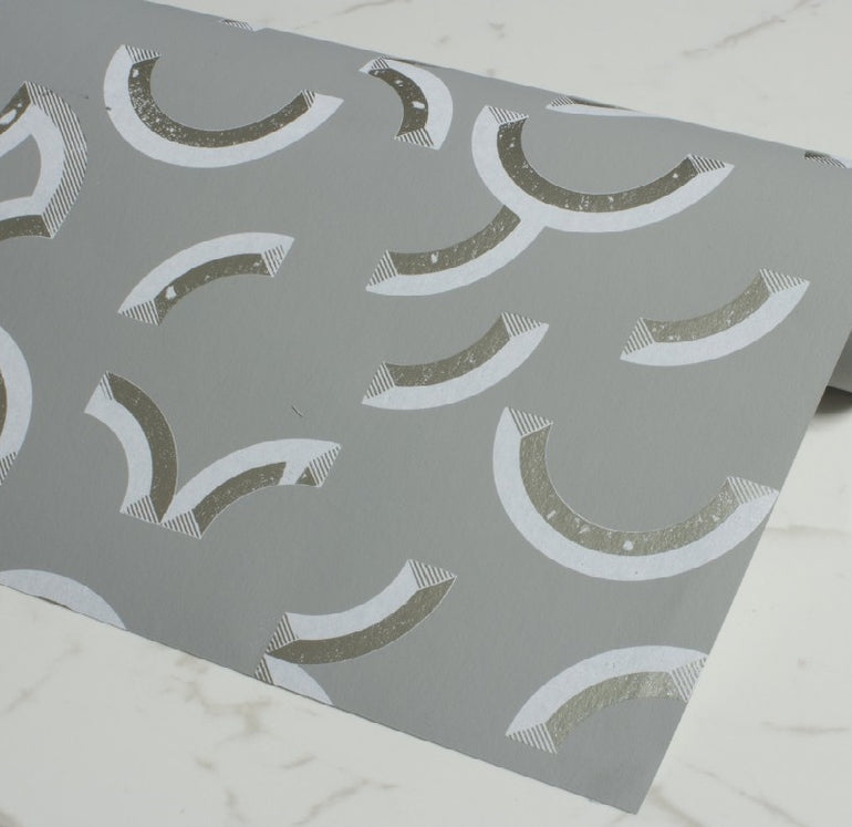 Contour Wallpaper – Walnut Wallpaper