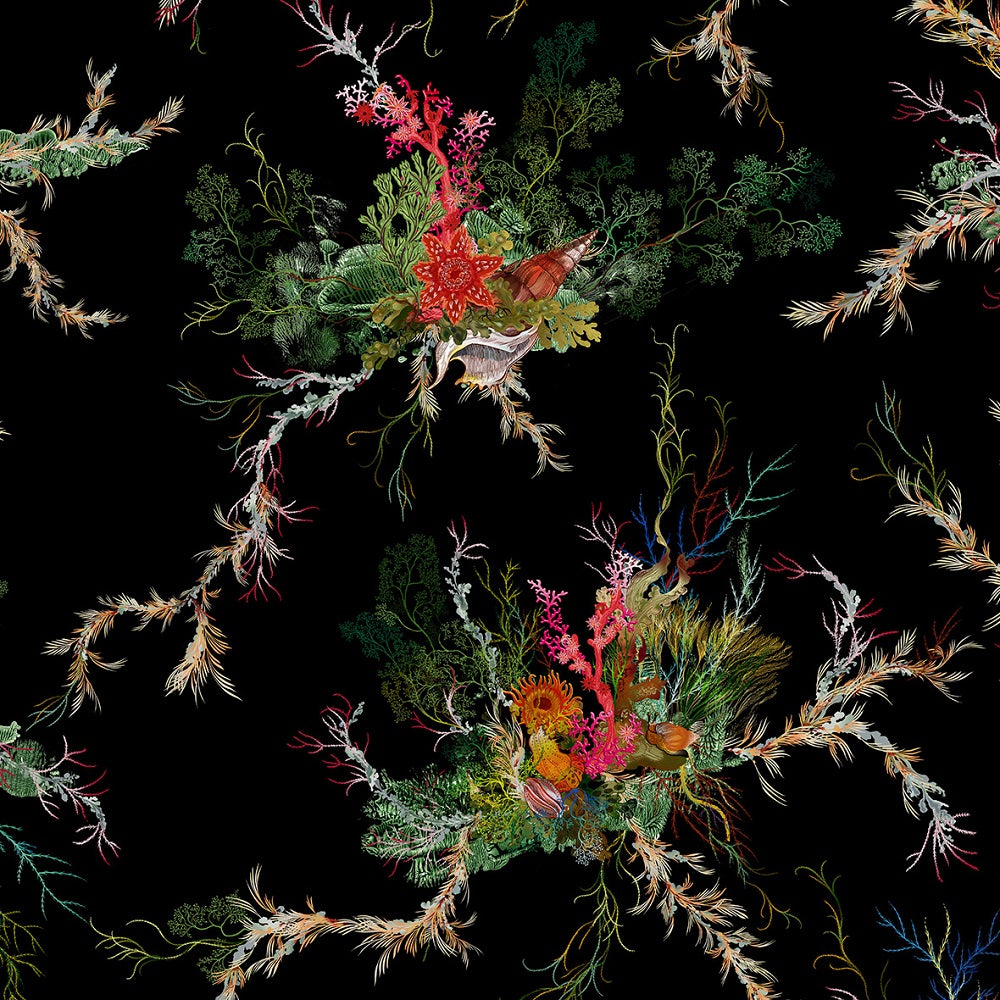 Seaweed and Shell Superwide – Walnut Wallpaper