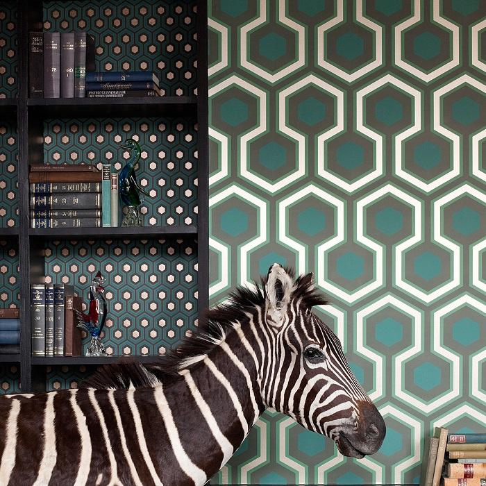 Hicks Grand – Walnut Wallpaper