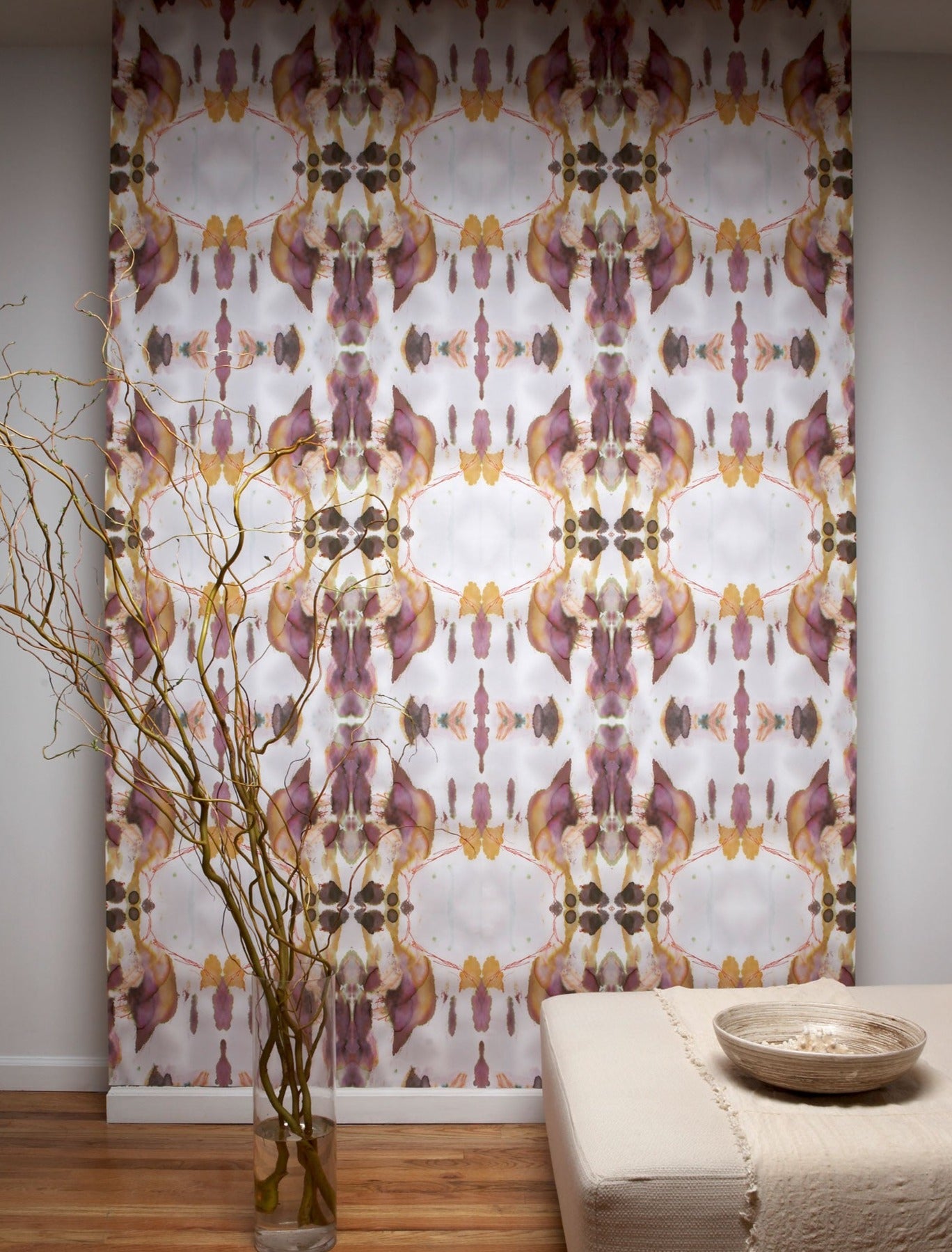 Madagascar – Walnut Wallpaper