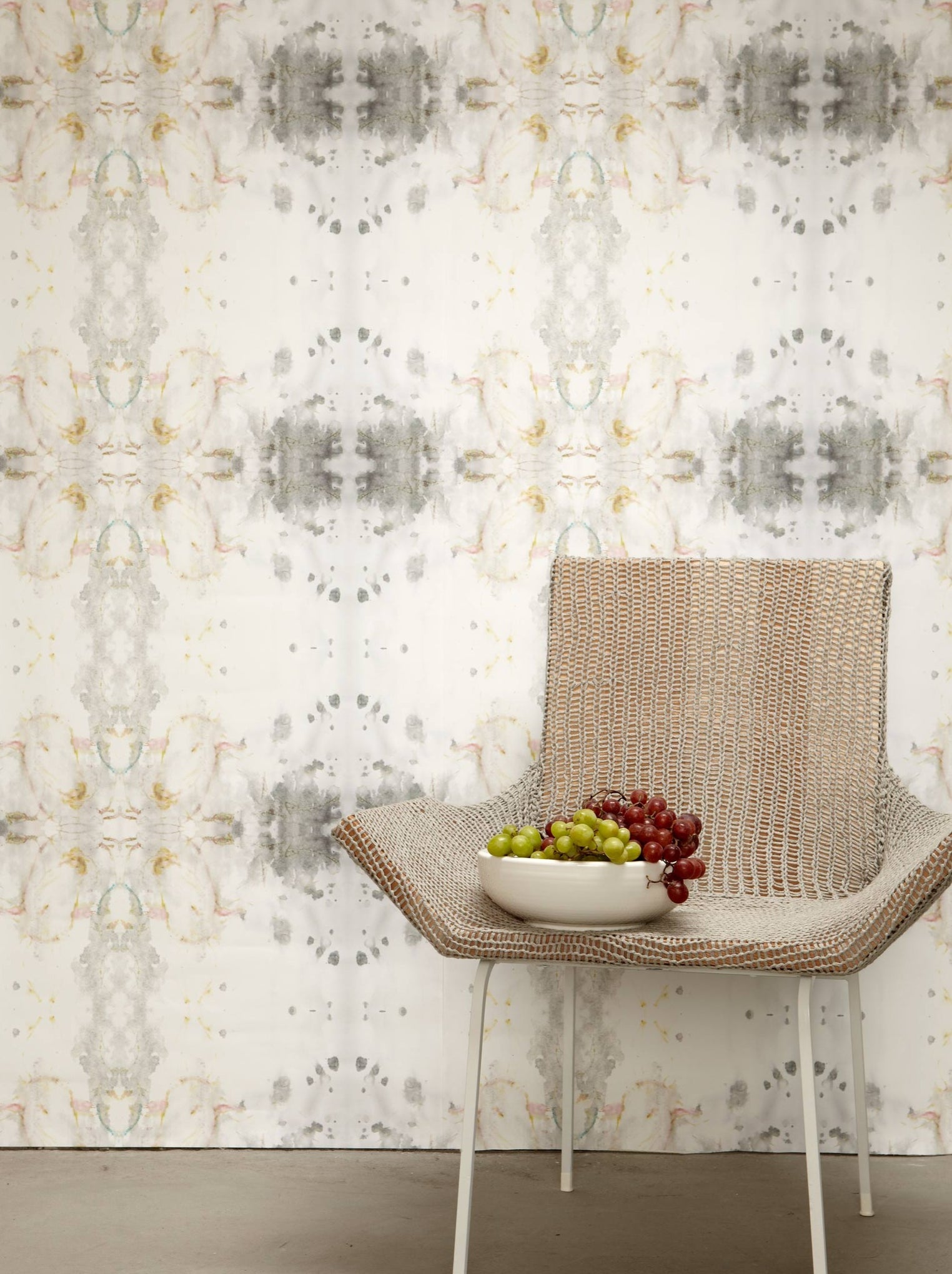 Roman Ram – Walnut Wallpaper